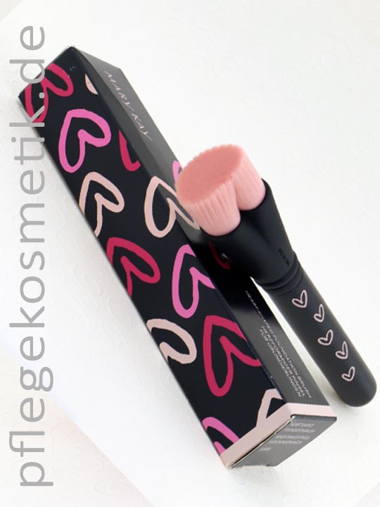 Mary Kay Heart Shaped Foundation Brush Pinsel in Herzform